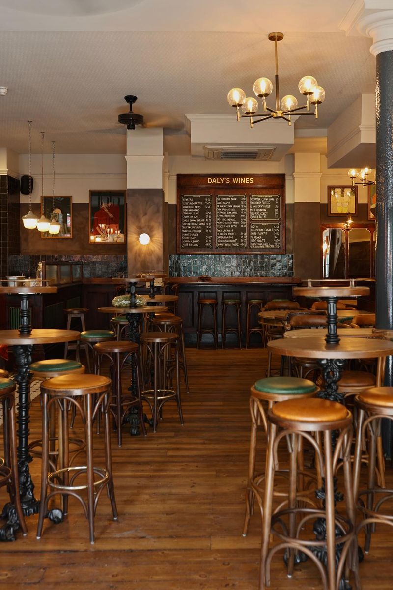 Wine Bar - Dalys Wine Bar and Beer Hall